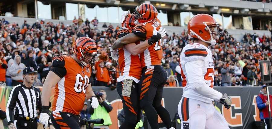 Running attack finally shows up, Bengals beat Browns 30-16 in Battle of ...