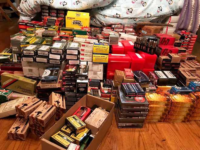 Suspect Bails Out After 1 000 Guns Seized From La Mansion