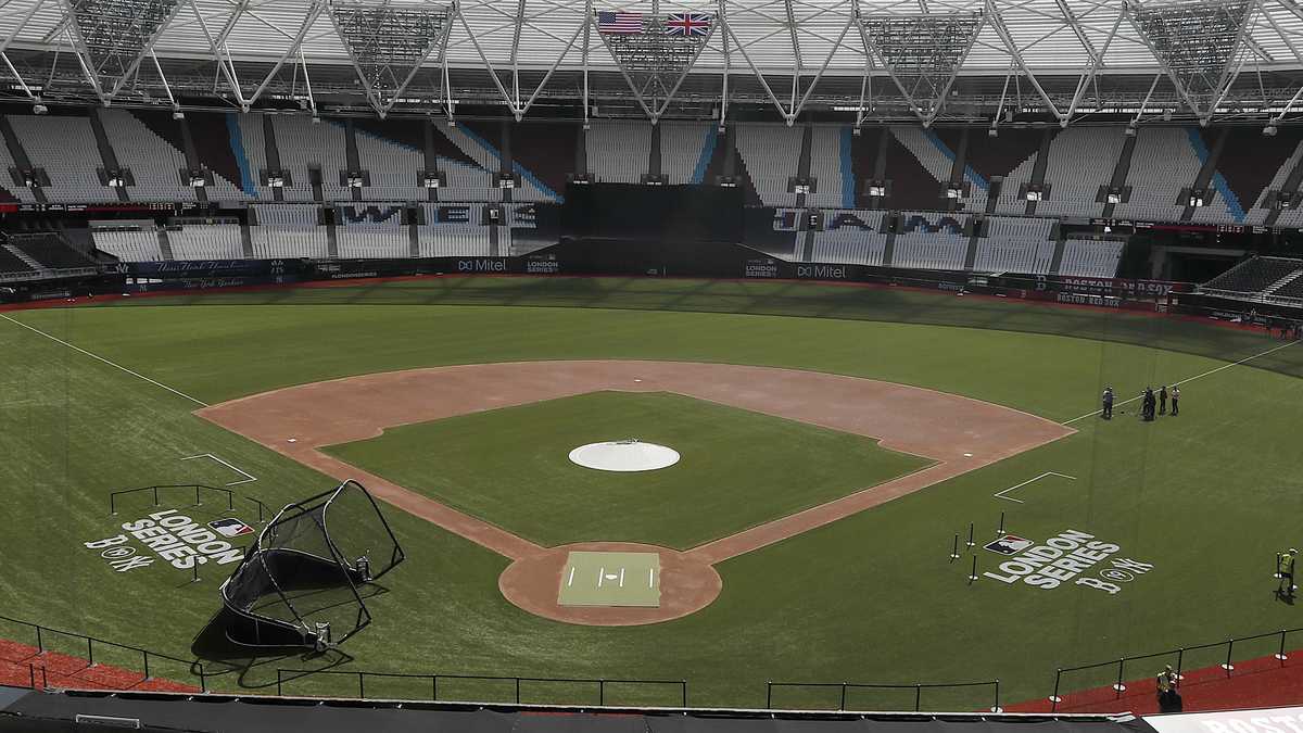 The Red Sox are coming! London prepares for baseball