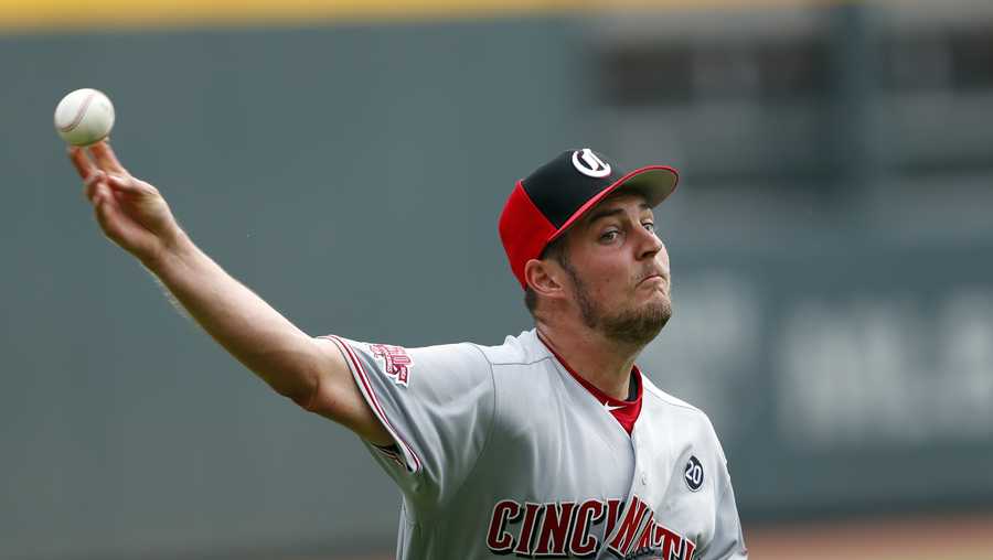Bauer's goal: Be 'better person, a better player' with Reds
