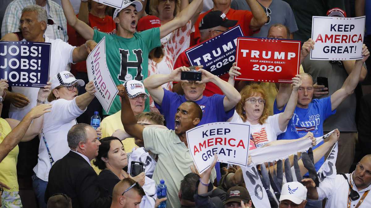 Photos from inside and outside of Donald Trump's Cincinnati rally