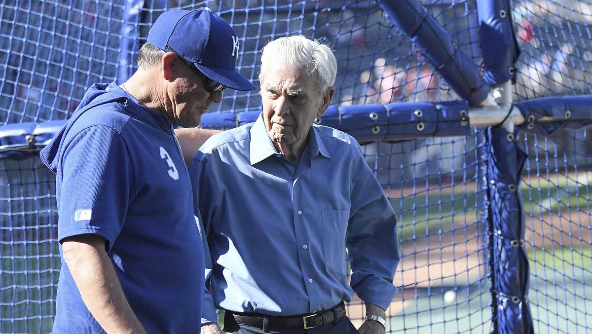 David Glass agrees to sell Royals to businessman John Sherman
