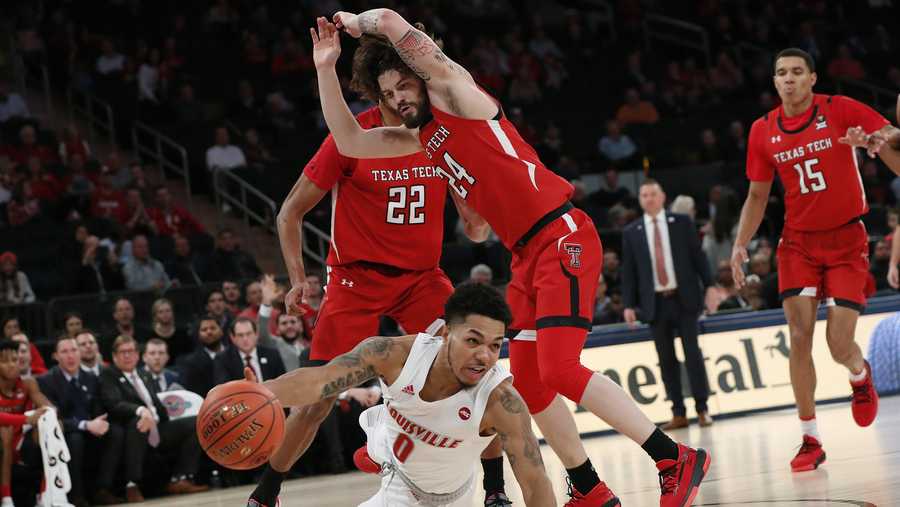 Louisville becomes latest No. 1 to lose, falls to Texas Tech