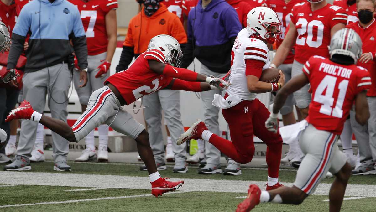 Fields, No. 5 ﻿﻿﻿Ohio State run away from Huskers in opener, 52-17﻿