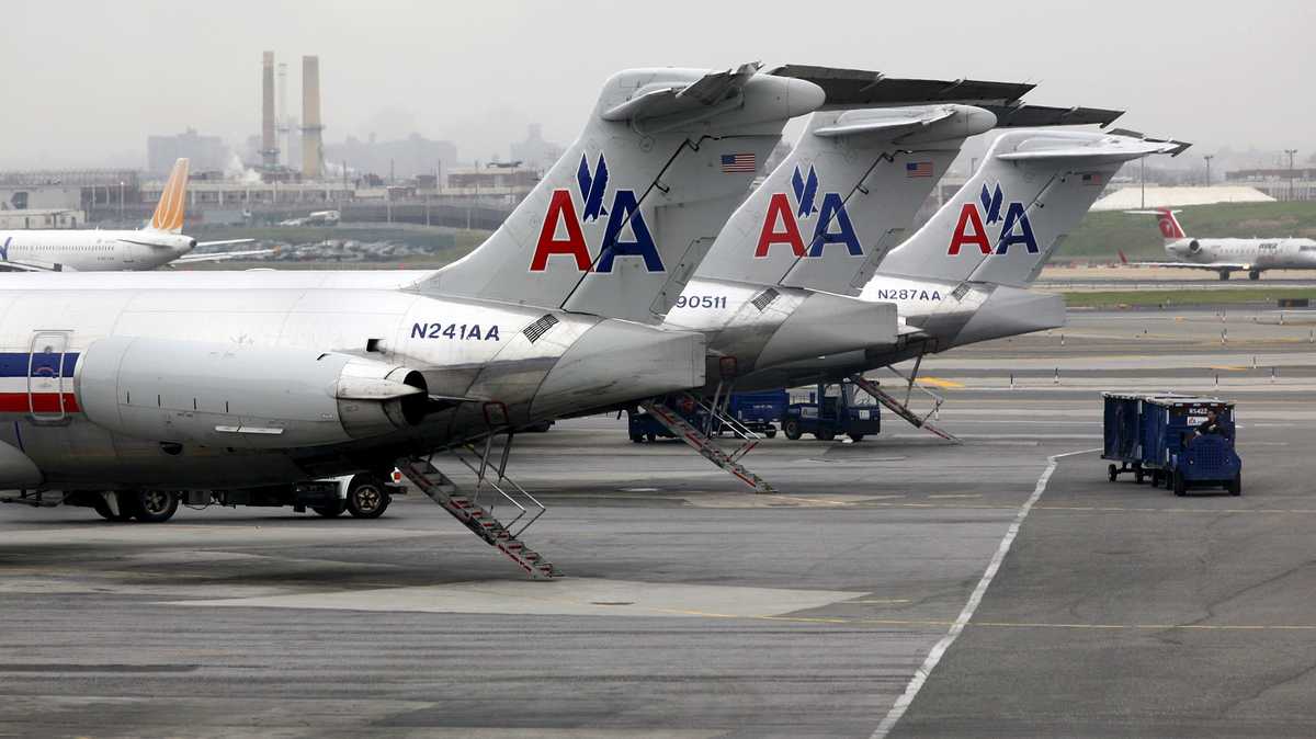 American Airlines donates McDonnell Douglas MD-80 aircraft to ...