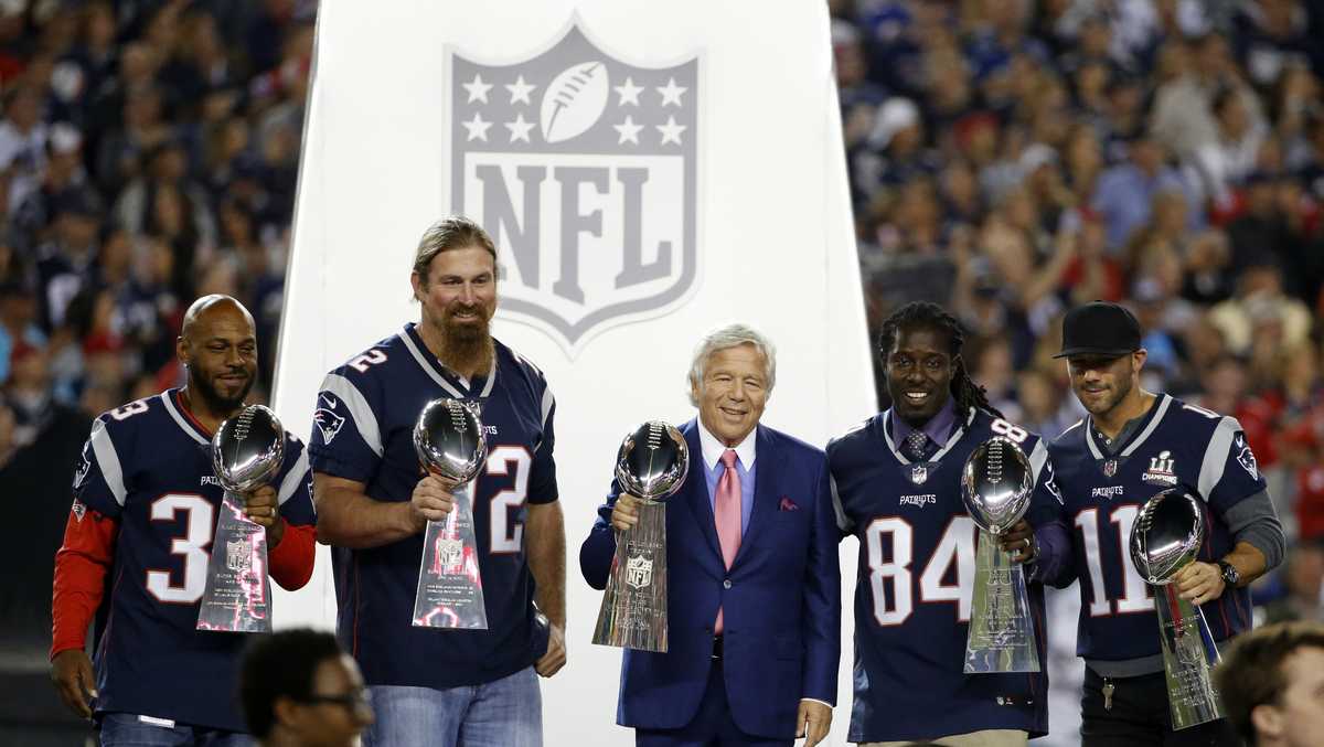 Patriots raise 5th championship banner; Fans boo Roger Goodell in opener