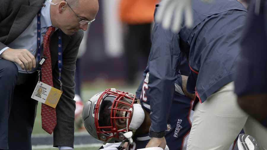 Patriots running back Jeremy Hill tore ACL, reports say