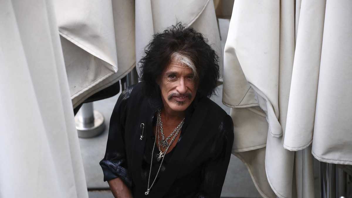 Aerosmith's Perry hospitalized after jamming with Billy Joel