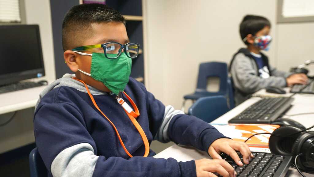 Masks still required for Massachusetts students attending summer school
