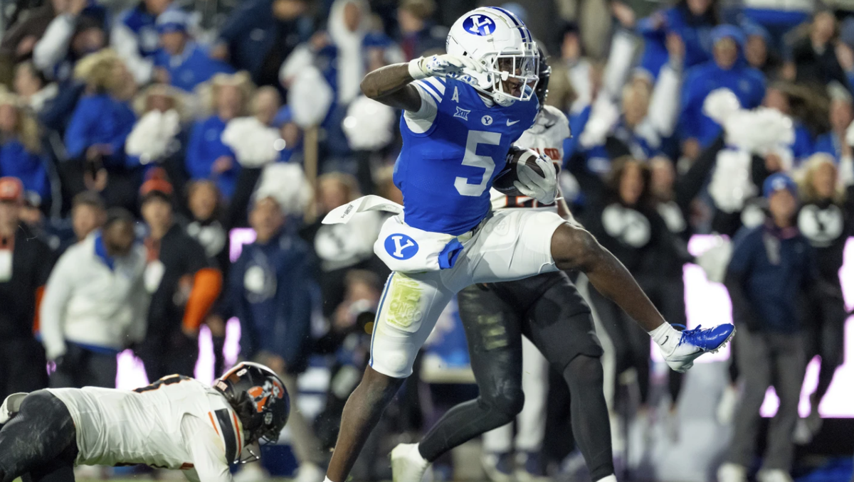 BYU outlasts Oklahoma State to stay unbeaten, winning on late TD