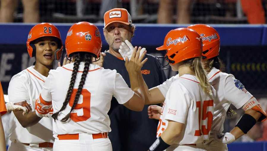 OSU hits 3 home runs, tops Arizona for super regional sweep