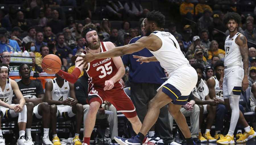 Groves brothers lead Oklahoma past West Virginia 72-62