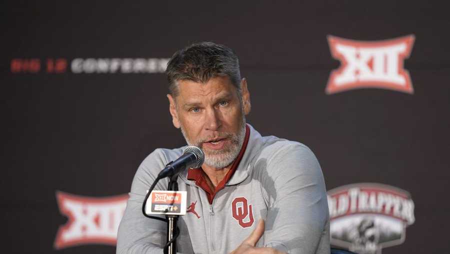 Oklahoma’s Moser expects Sooners to improve in his 2nd year