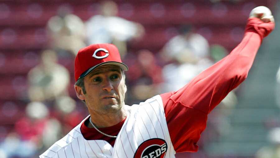 Former Reds lefty Rheal Cormier dead at 53