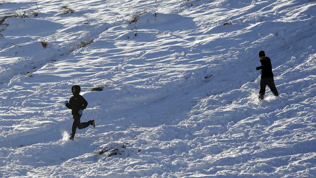 Interstate 5 Grapevine reopens after heavy snow