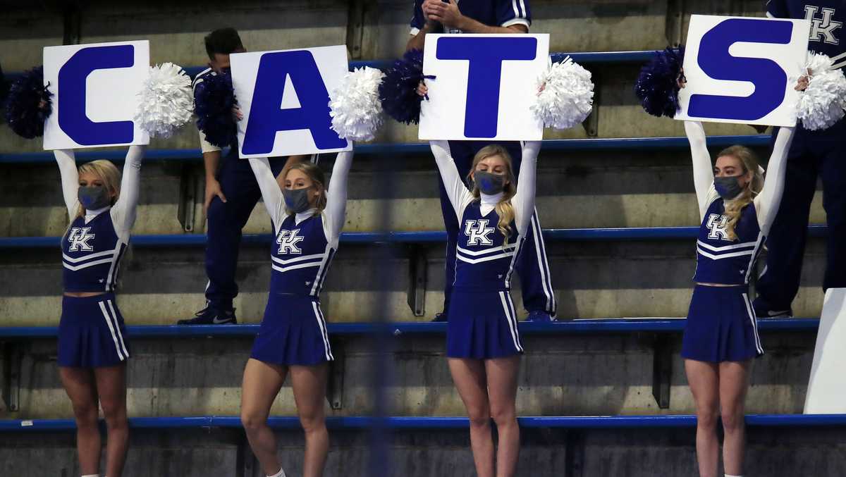 Kentucky's public colleges to require masks when indoors