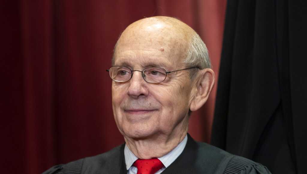 Justice Breyer mum as some liberals urge him to retire from Supreme Court