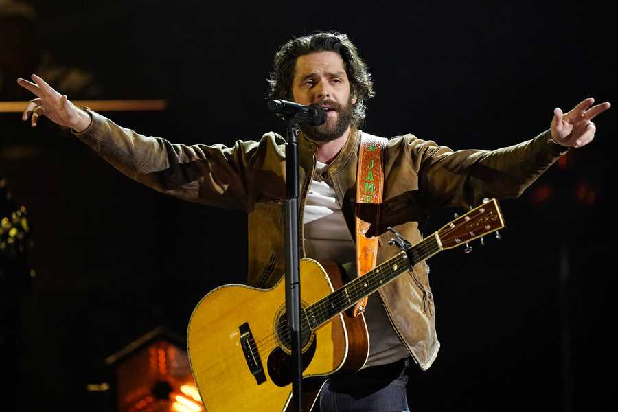 Live music is back this summer: Here’s who’s playing at Cincinnati's ...