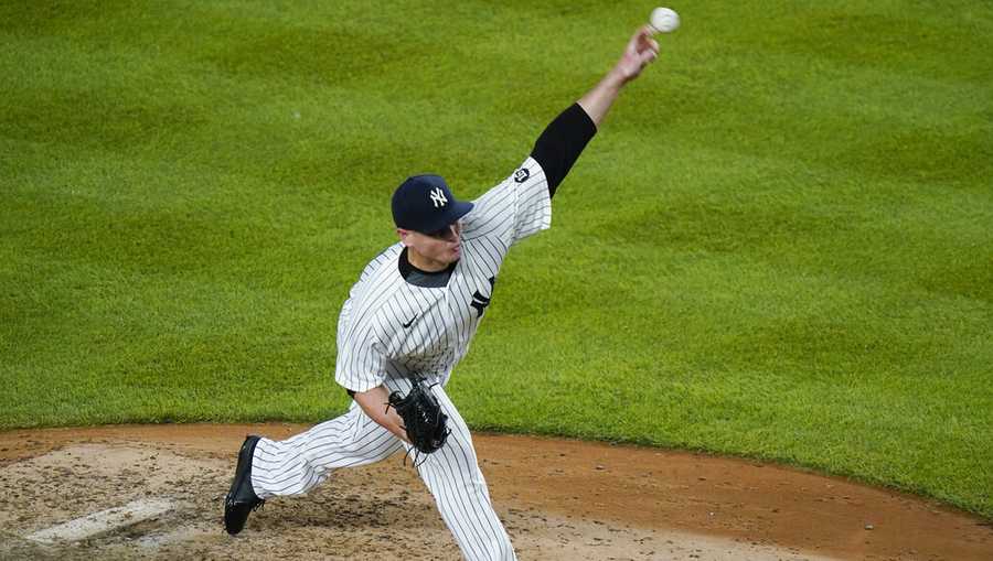 Cincinnati Reds make trade with New York Yankees