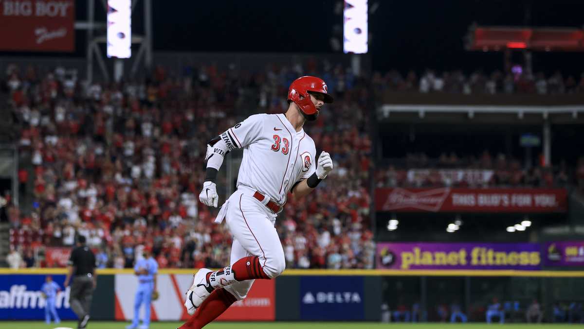 Winker drives in 4, Castillo lasts 7, Reds hold off Cards