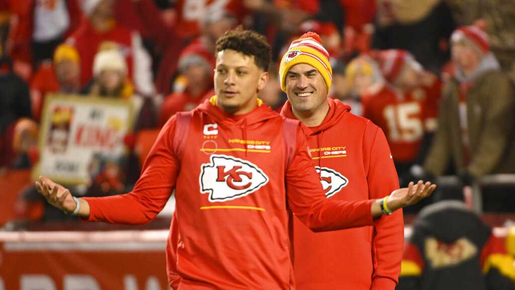 KC Chiefs QB coach Mike Kafka finalizing deal to become Giants OC KC Chiefs QB coach Mike Kafka finalizing deal to become Giants OC