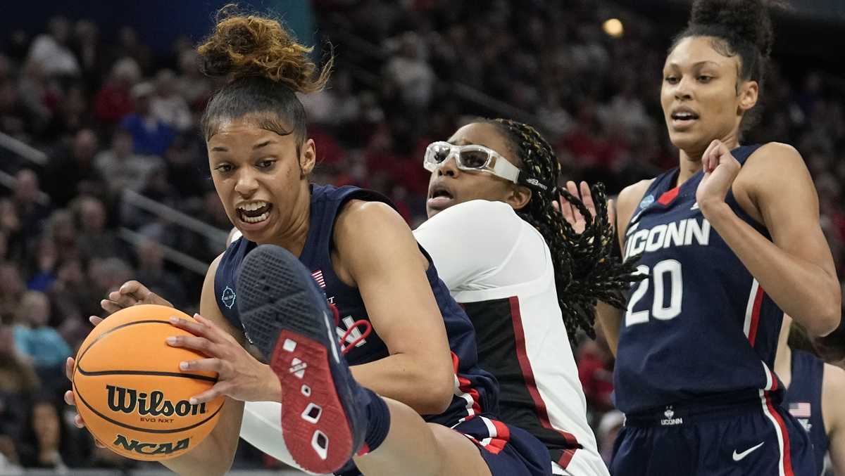 UConn tops Stanford 63-58, advances to NCAA title game