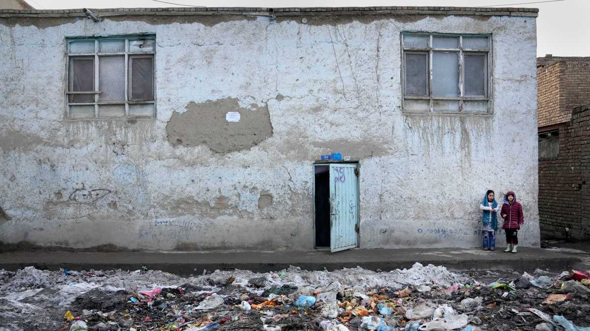 Gallery: As world marks Earth Day, trash still big problem