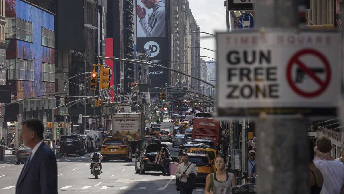 NYC's Times Square begins enforcement of gun free zone