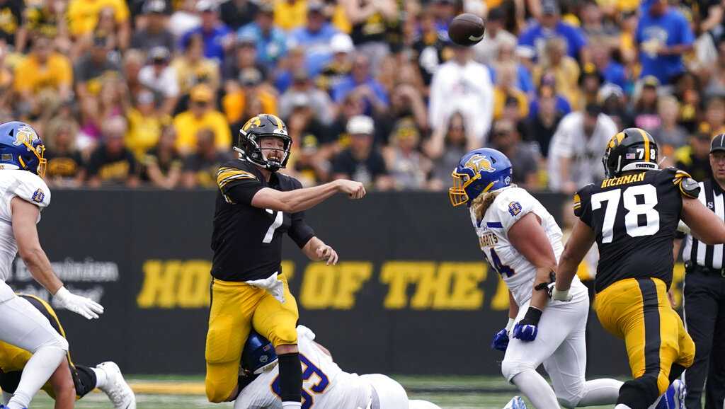 Despite not scoring a touchdown, Iowa wins season opener