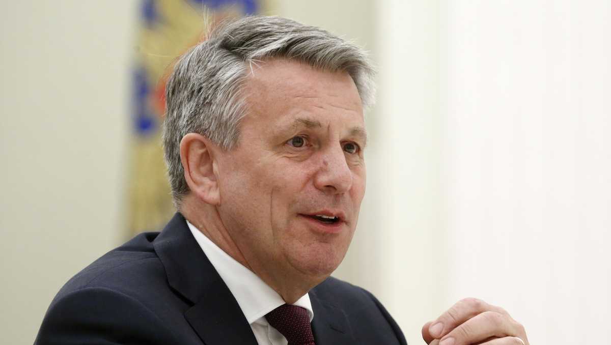 Shell CEO to step down as oil giant looks to climate goals
