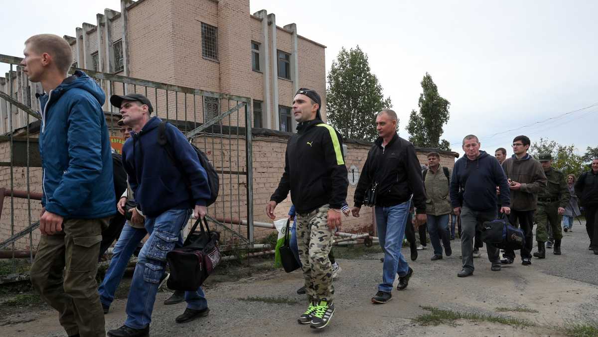 Military-aged men flee Russia, fearing call-up to fight in Ukraine
