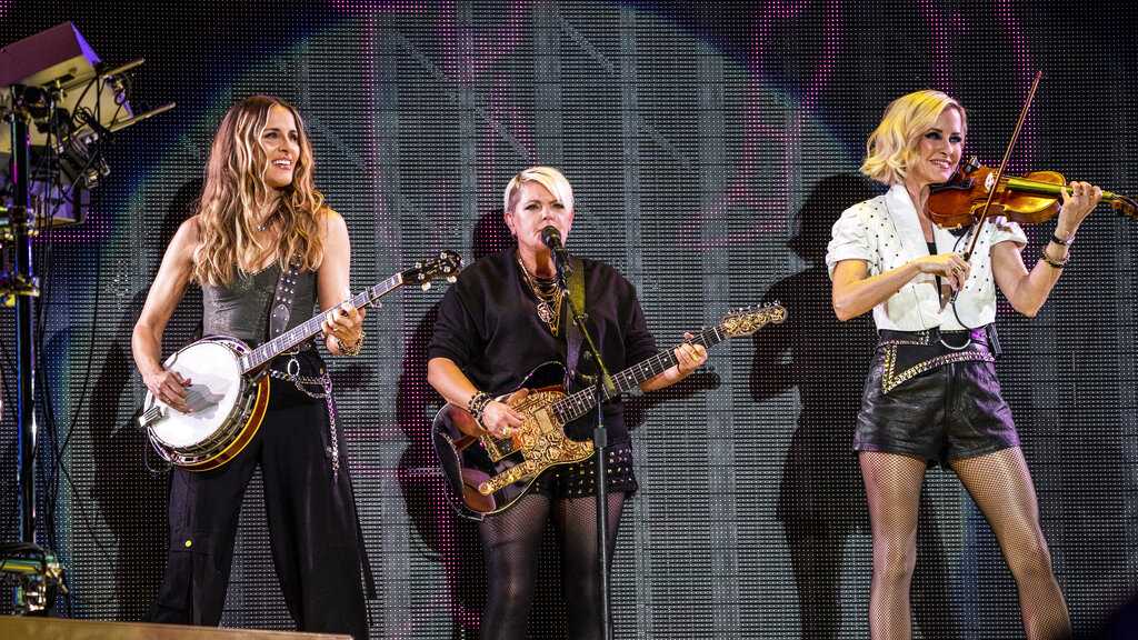 Omaha concert: The Chicks to perform at CHI Health Center