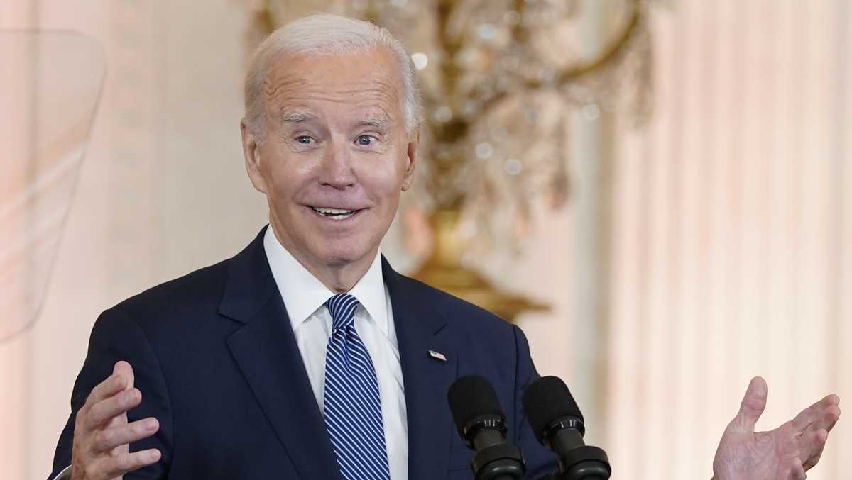 Biden gets updated COVID-19 booster shot, promotes vaccine Biden gets updated COVID-19 booster shot, promotes vaccine
