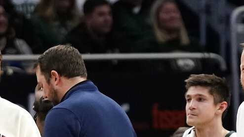 ESPN sources: Bucks' Joe Ingles targets his return vs. New Orleans on ...