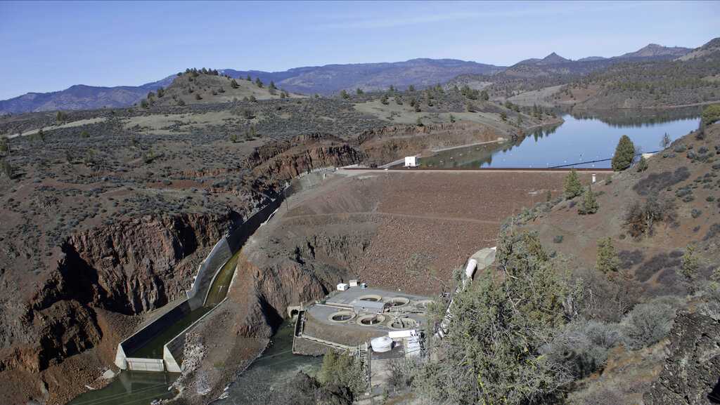 Klamath River dam removals cheered by tribal, federal leaders