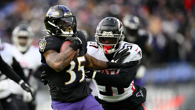 Huntley, Ravens defeat Falcons 17-9, secure playoff spot Huntley, Ravens defeat Falcons 17-9, secure playoff spot