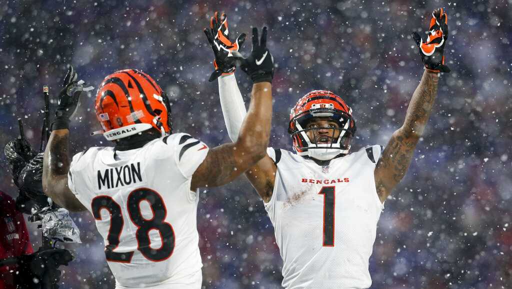 "We're built for this": Zac Taylor breaks down Bengals playoff win over ...