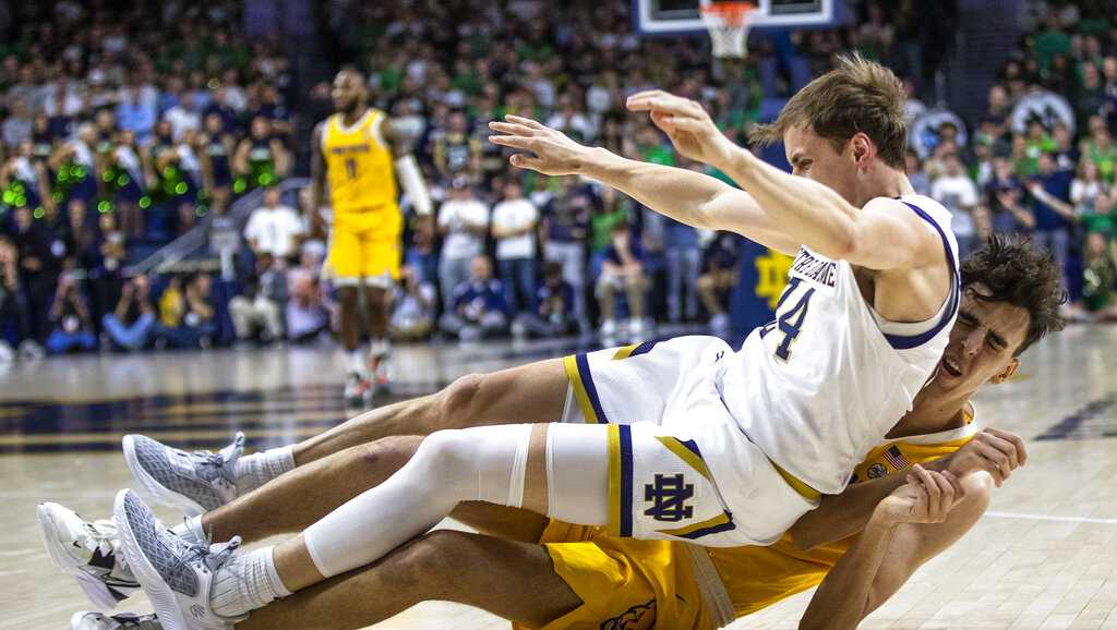 Notre Dame wins coach Mike Brey's home finale, upsets Pitt
