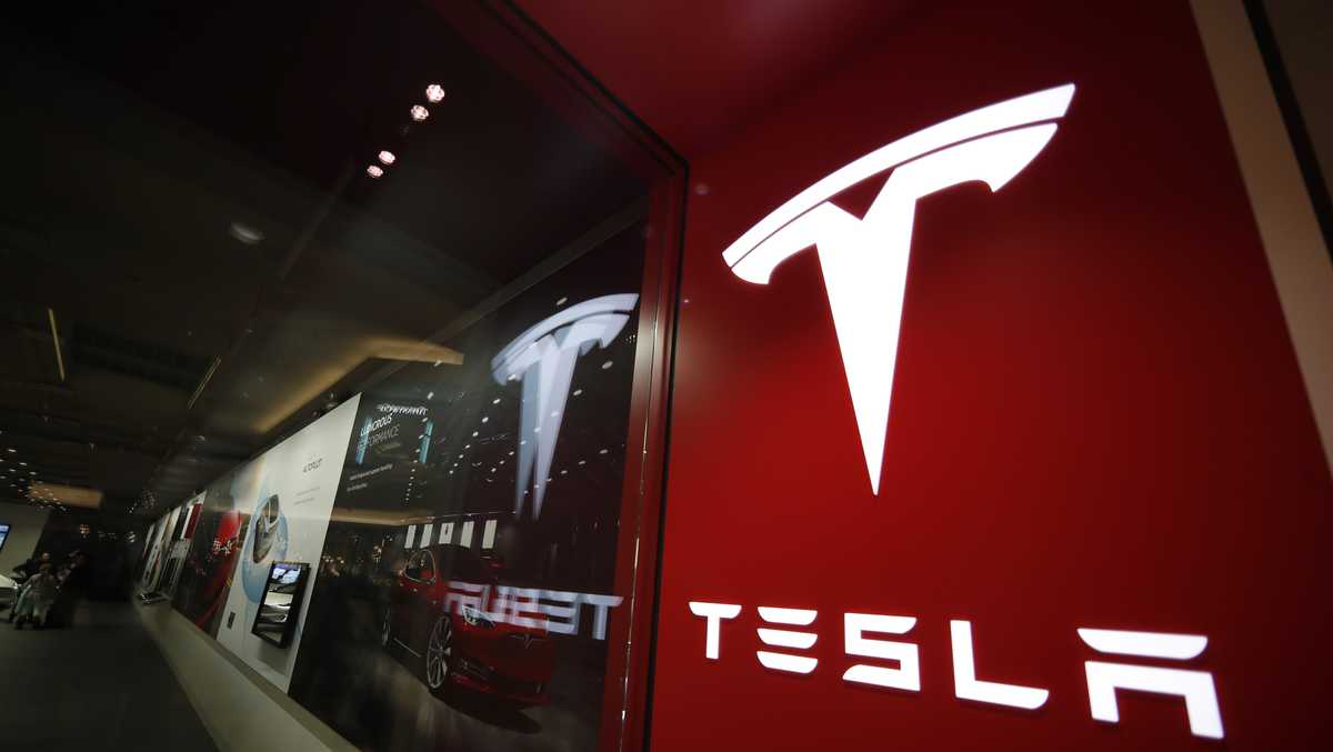 US opens investigation into Tesla seat belts coming loose