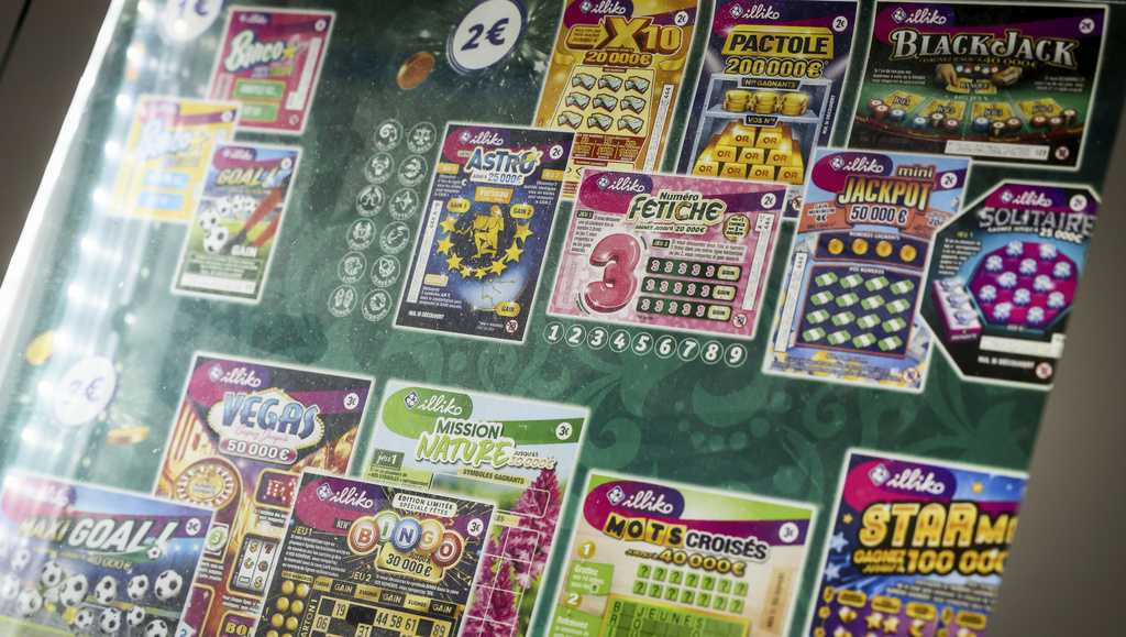 Thieves use stolen card to buy winning lottery ticket worth $500K
