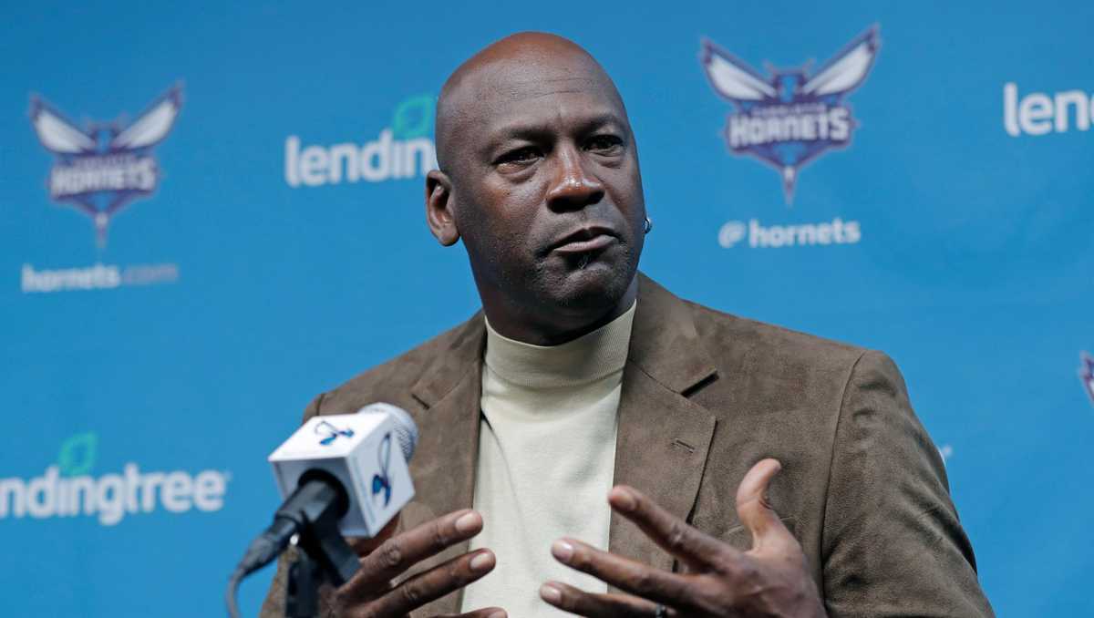 Michael Jordan selling majority ownership stake in Charlotte Hornets