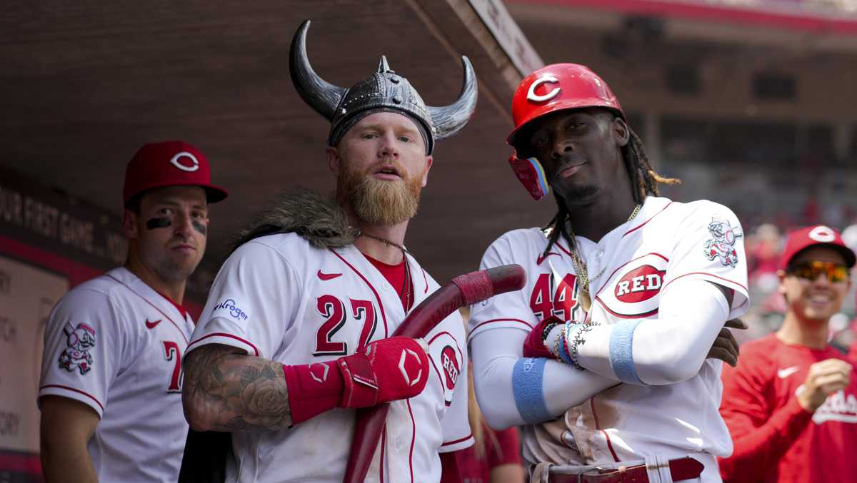 Fraley's go-ahead home run surges Reds past Rockies for 11th straight win