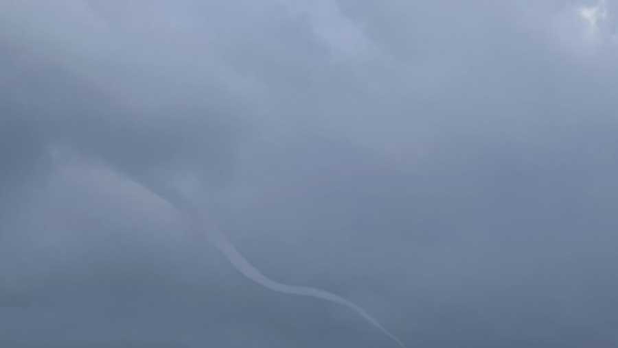 Small funnel cloud over US Capitol turns into viral photo