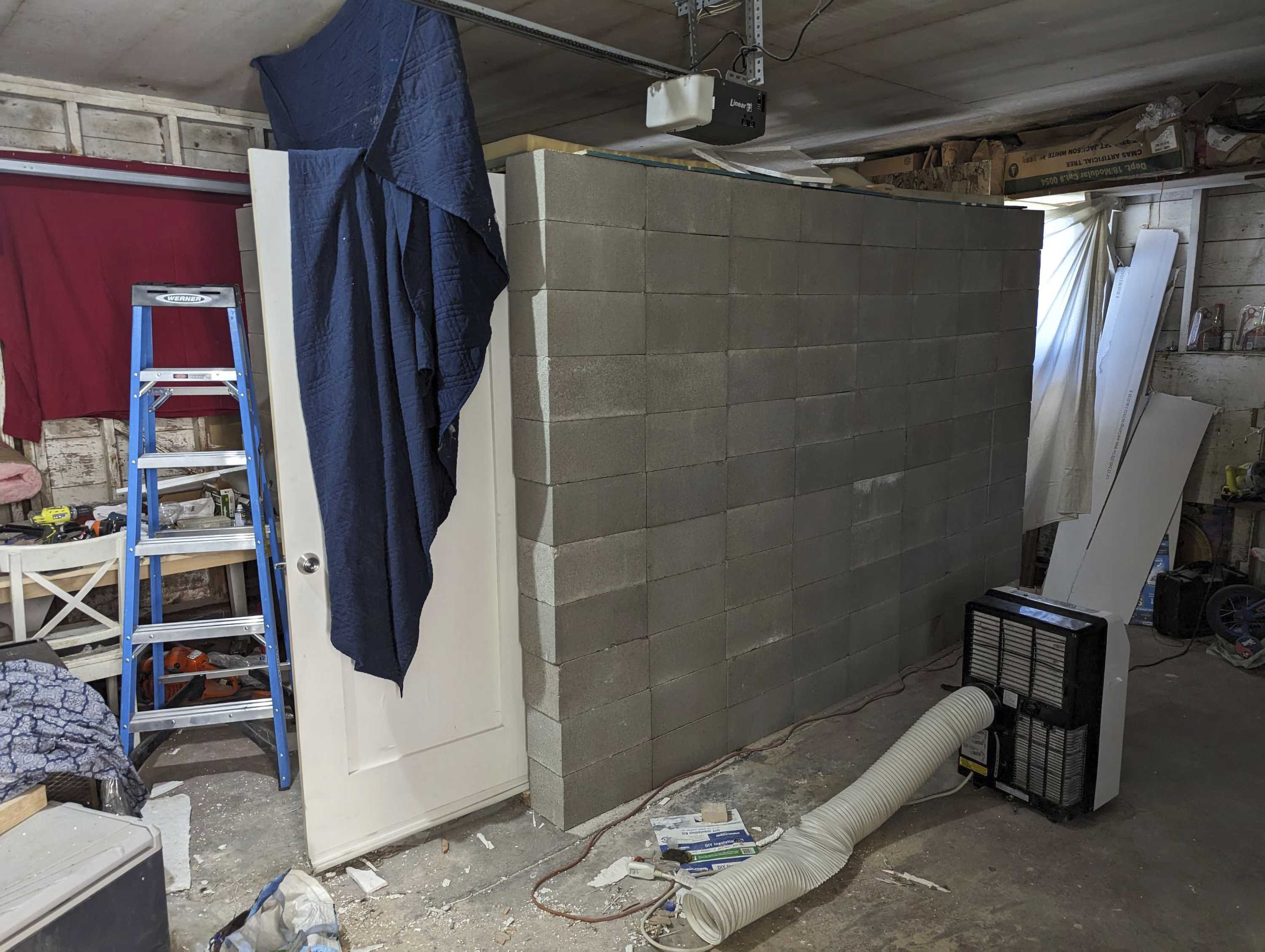 FBI looks for victims after woman escapes from cinderblock cage - WJCL