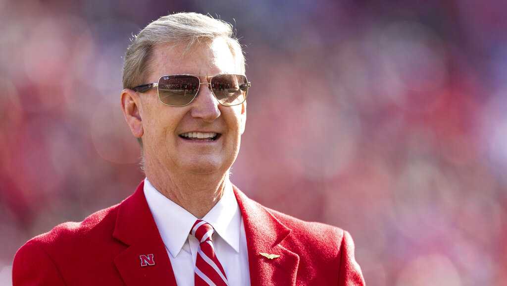 Nebraska leaders react to Ted Carter's departure