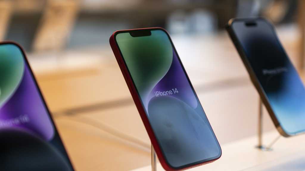 Update your iPhone: Apple pushes out significant security update