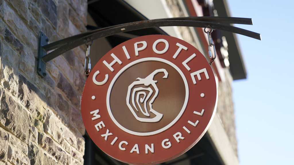 Chipotle sued after manager allegedly ripped off employee's hijab