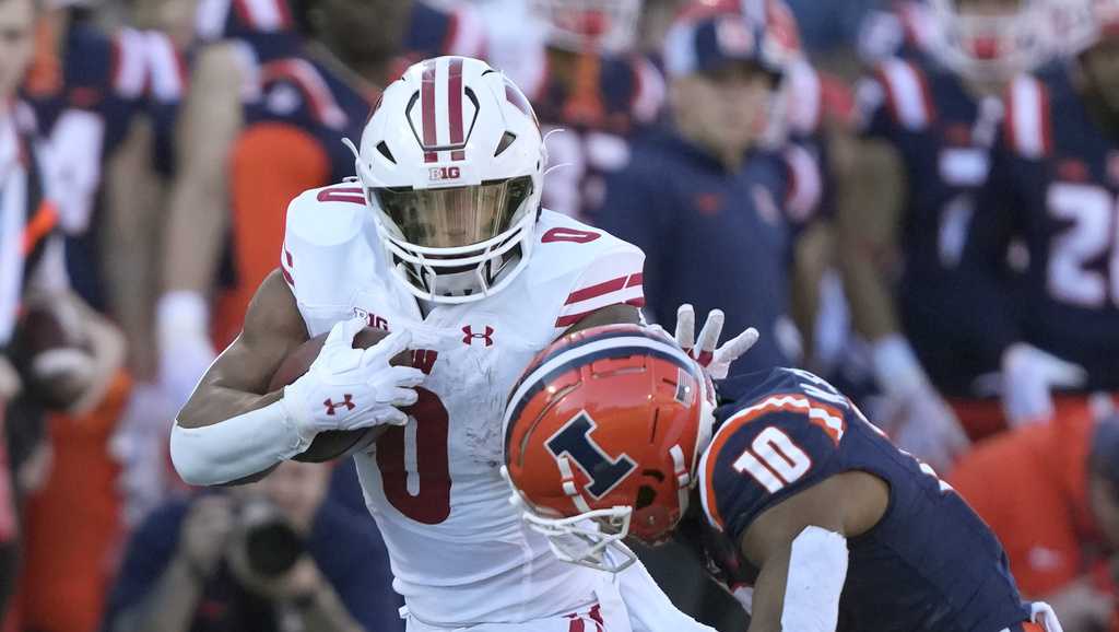 Badgers beat Fighting Illini after 18-point fourth-quarter comeback