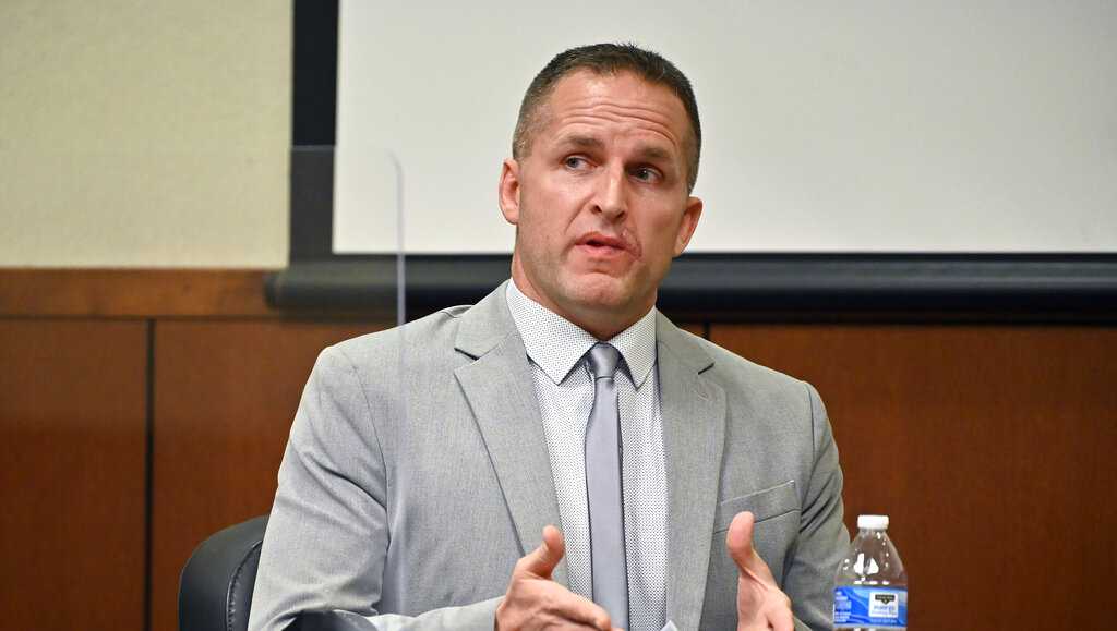 Jury in Breonna Taylor federal civil rights trial opens deliberations ...