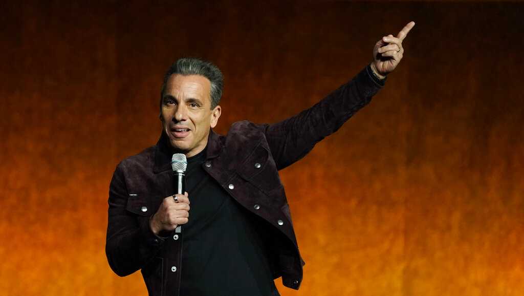 Sebastian Maniscalco announces Omaha performance next year